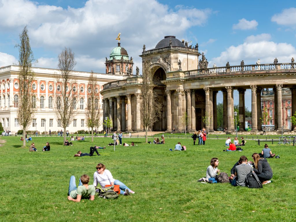 Die UP in Bildern - Medienservice - Referat für Presse- und ...